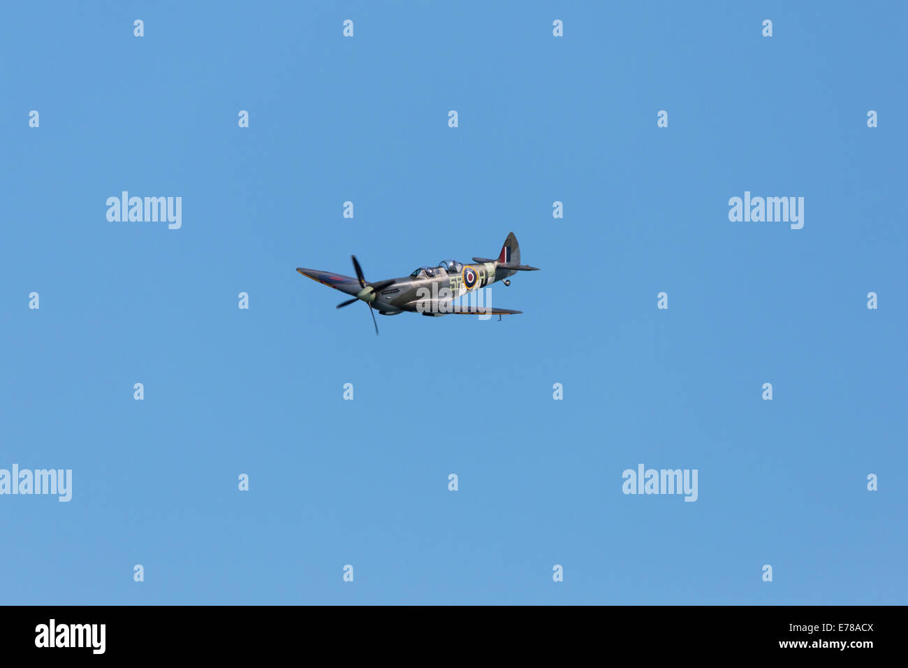 The WW2 Spitfire flying at the Eastbourne Airshow 2014 Stock Photo - Alamy
