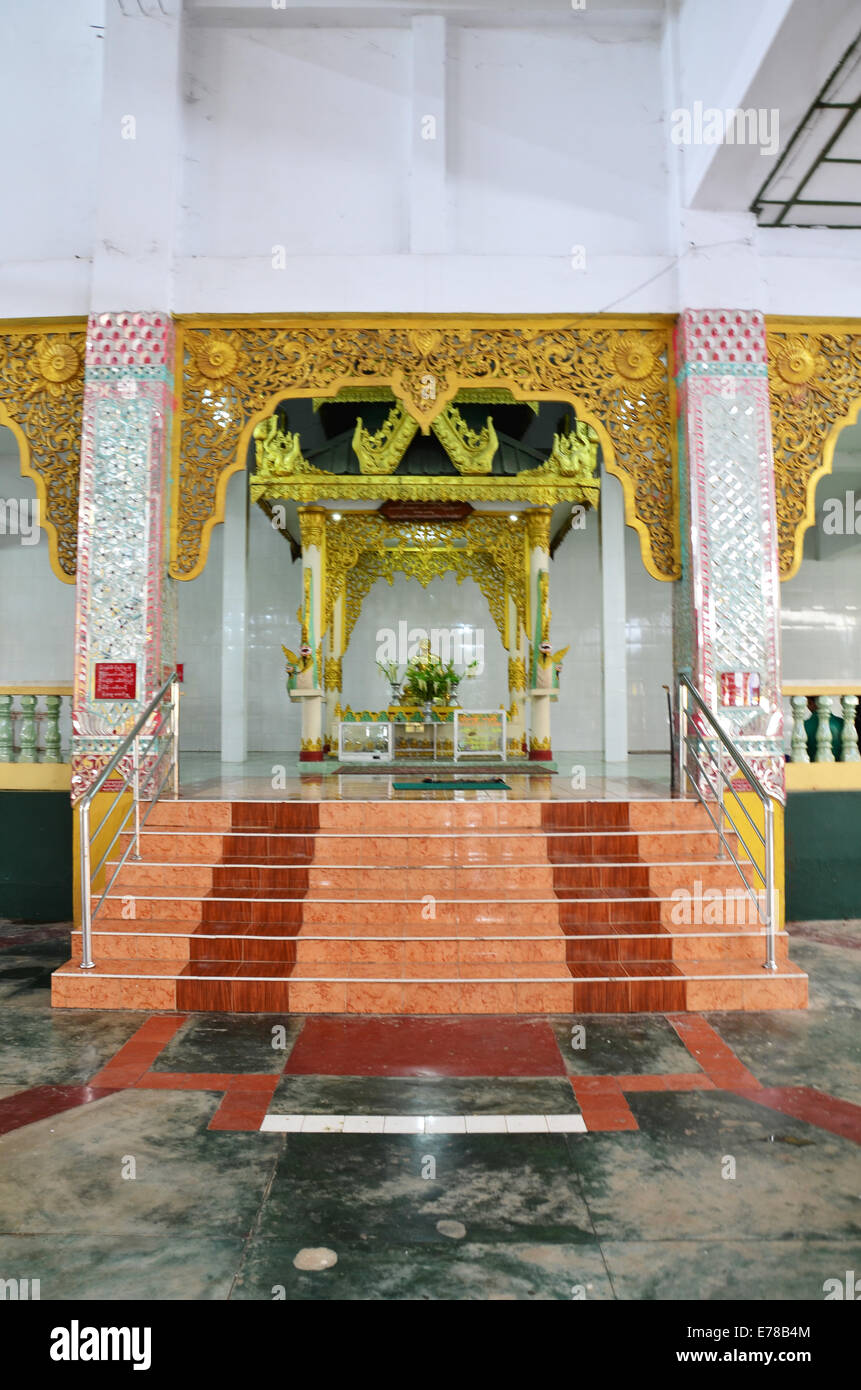 Shin Upagutta or Upakhut Buddha image statue Burma Style at Kyauk Htat ...