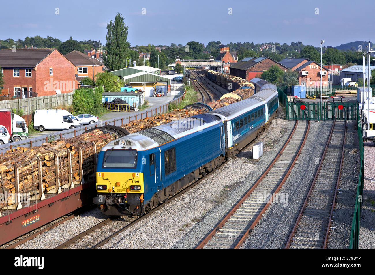 67003 passes 56113 and its train of logs at Hereford with 1W96 17.16 ...