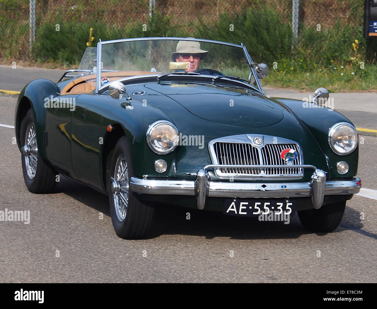 Licence ae 55 35 hi-res stock photography and images - Alamy