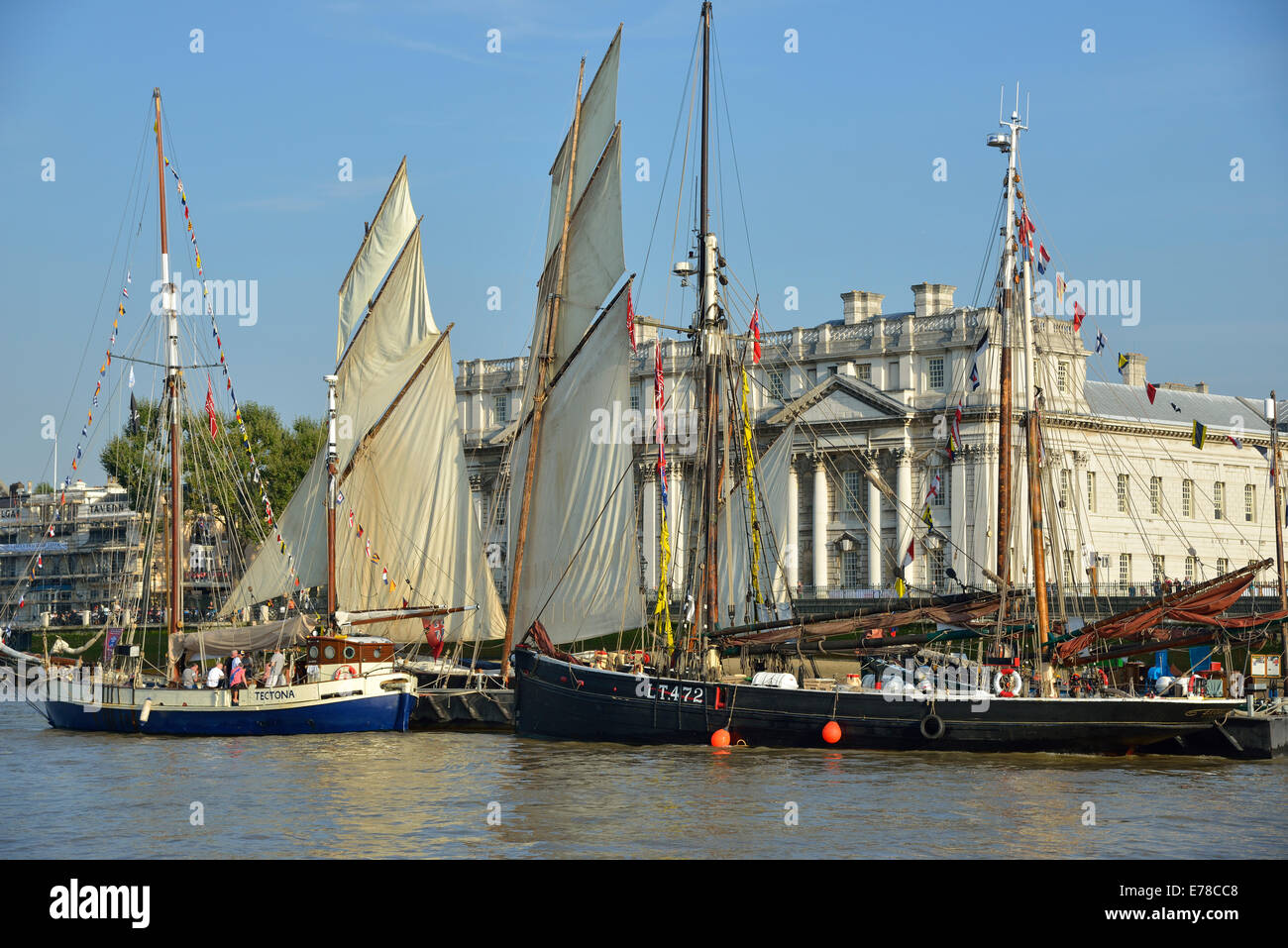 Greenwich london ships hi-res stock photography and images - Alamy