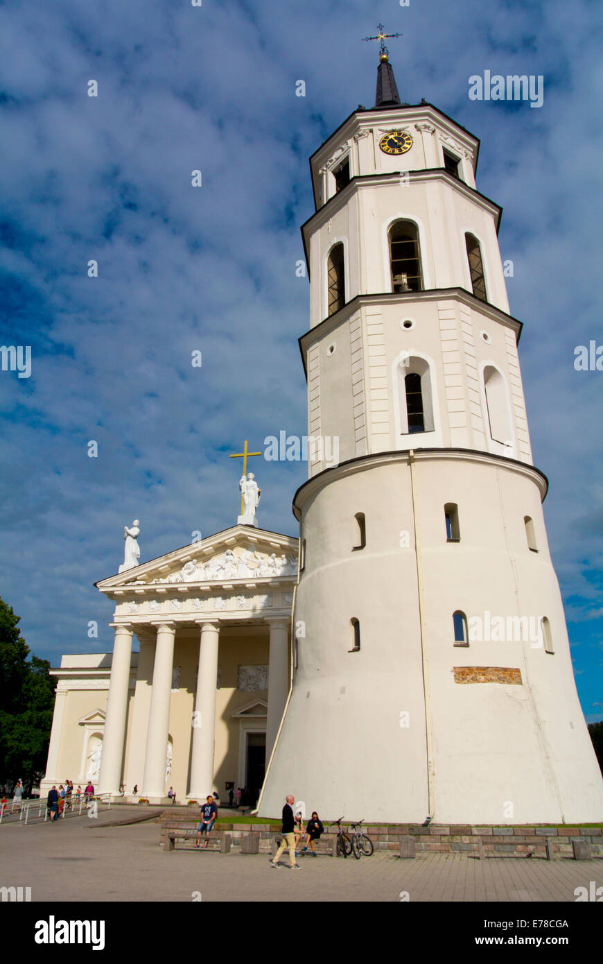 Vilnius medieval architecture hi-res stock photography and images - Alamy