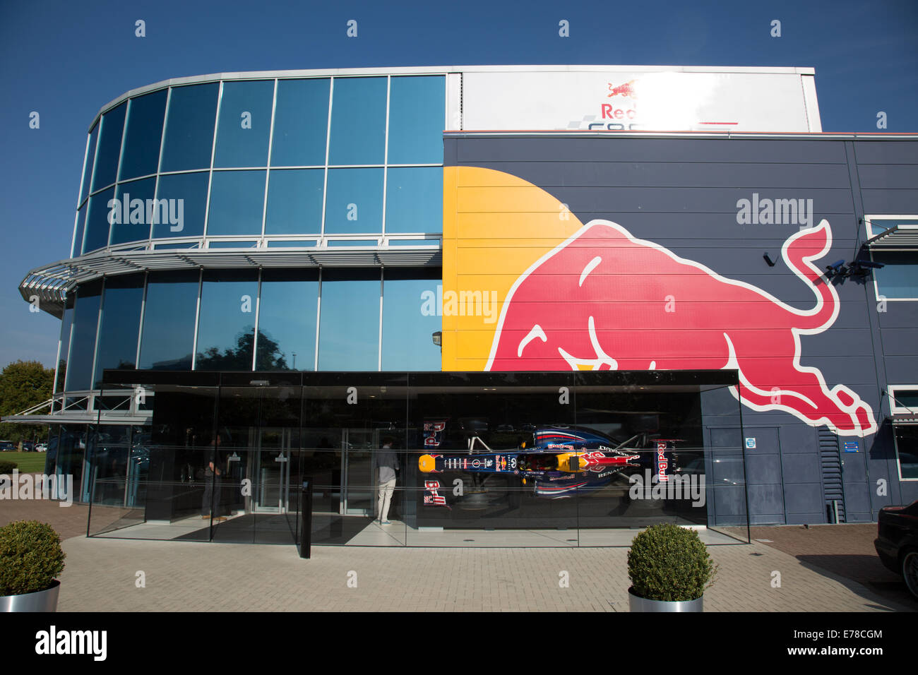 Milton keynes factory hi-res stock photography and images - Alamy