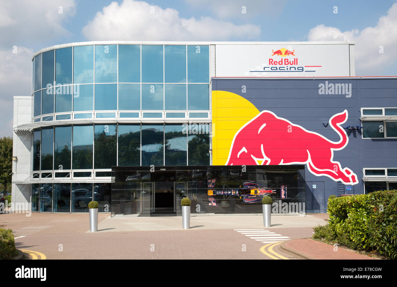 Red bull technology hi-res stock photography and images - Alamy
