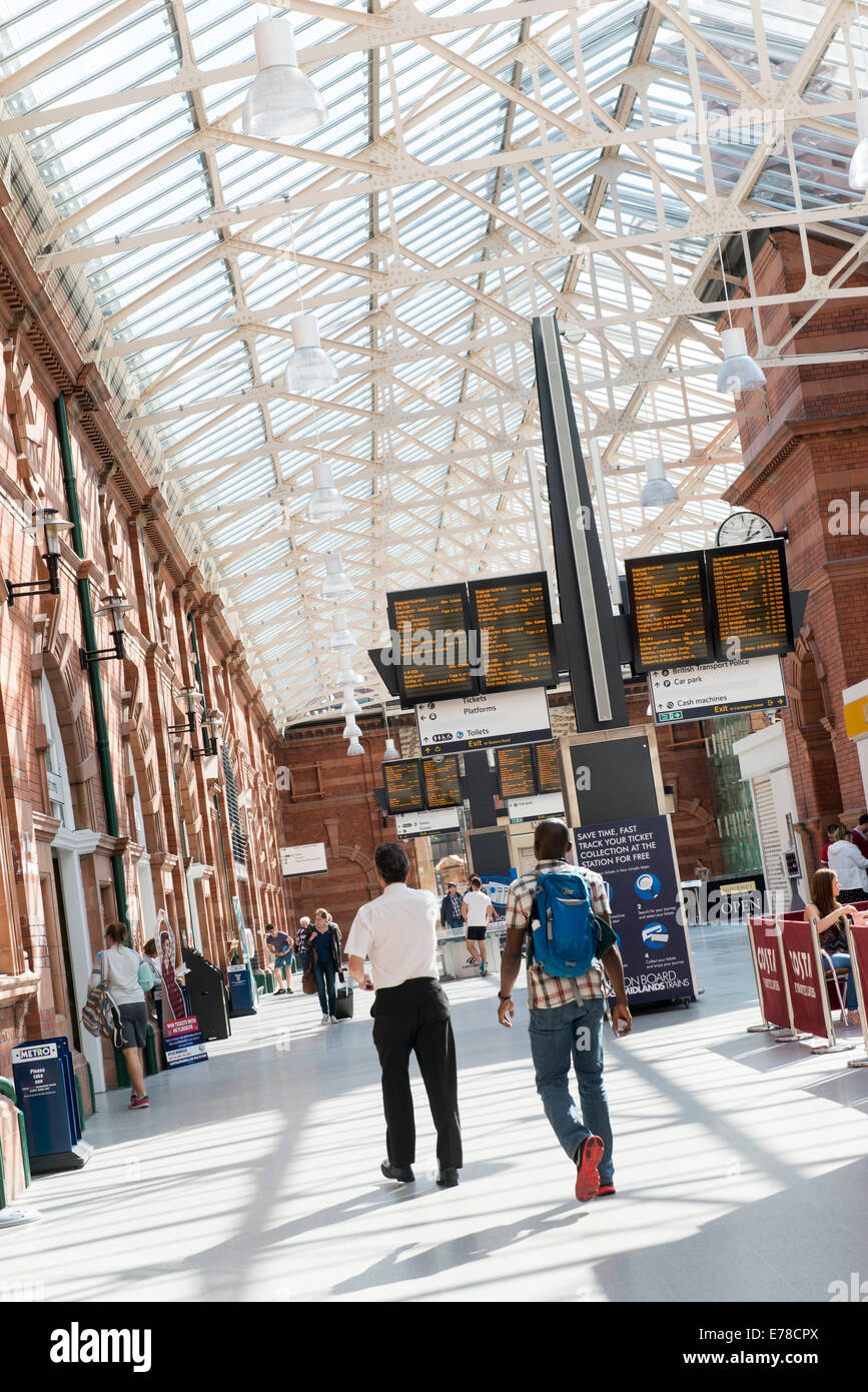 Nottingham midland station hi-res stock photography and images - Alamy