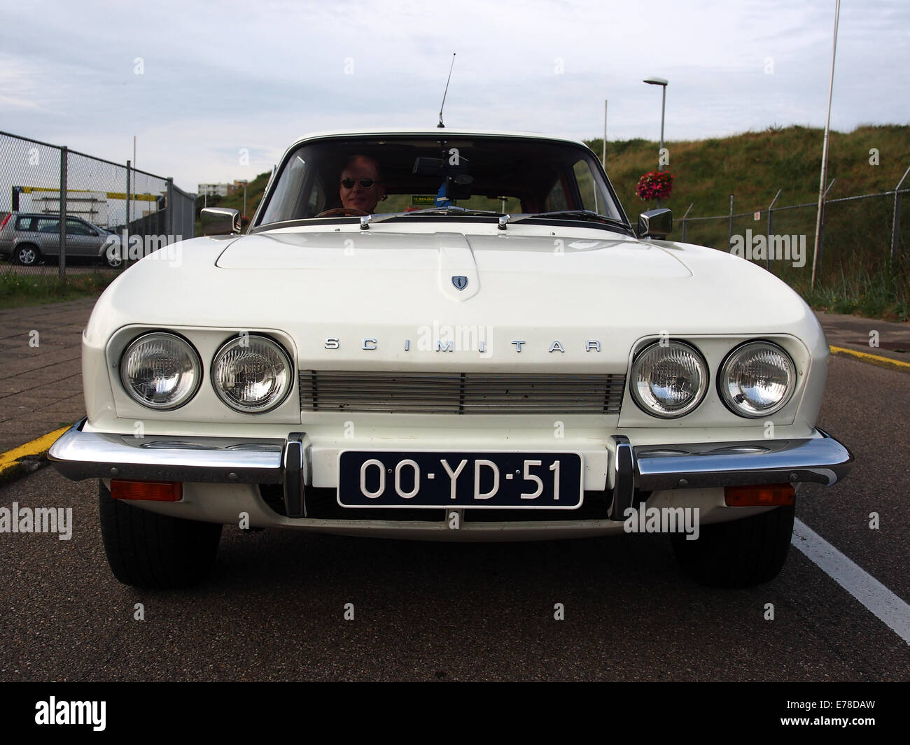 Reliant scimitar car hi-res stock photography and images - Alamy