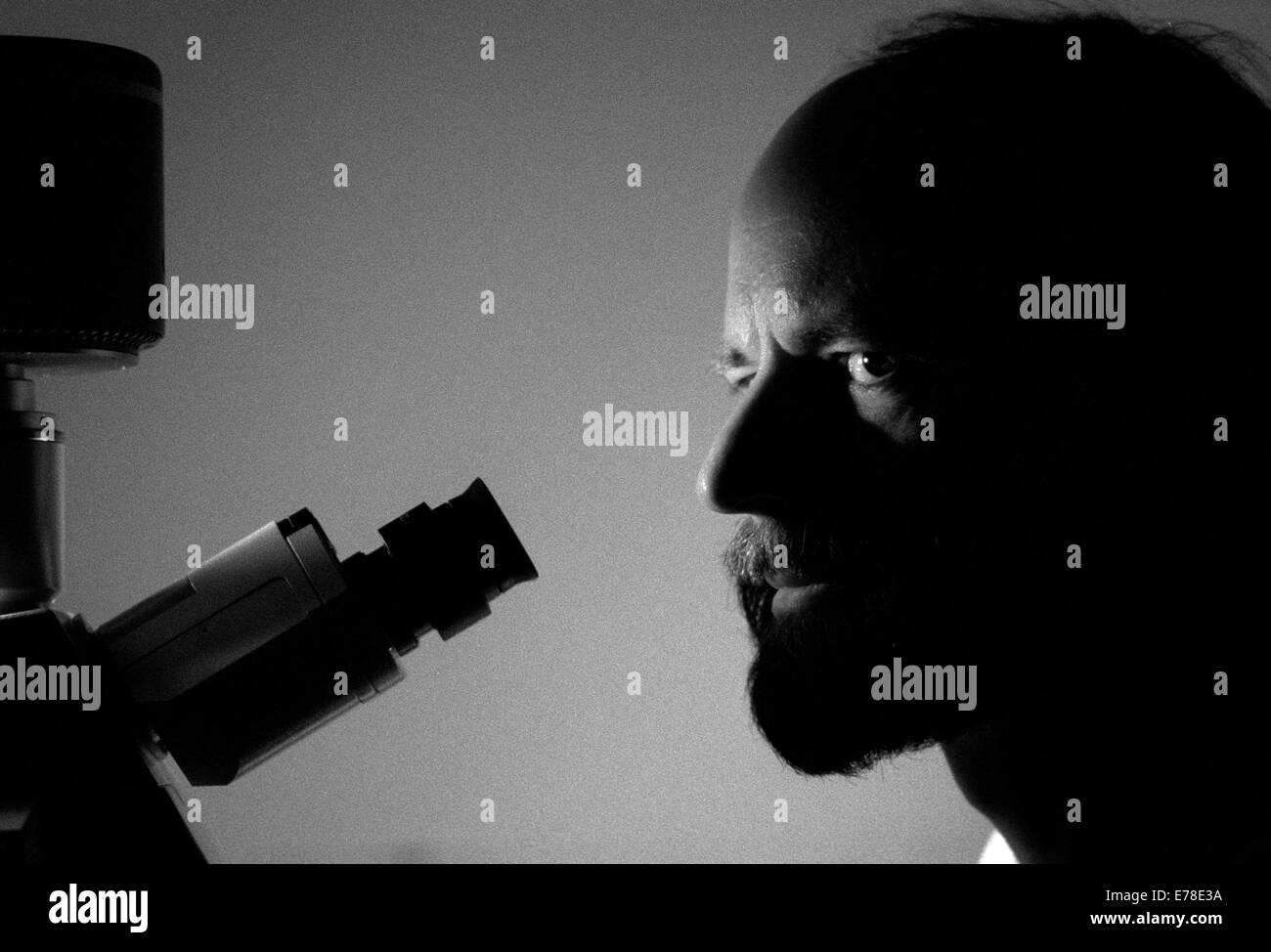 PROFESSOR HUGH PELHAM. MOLECULAR BIOLOGIST AT MRC, CAMBRIDGE, ENGLAND ...