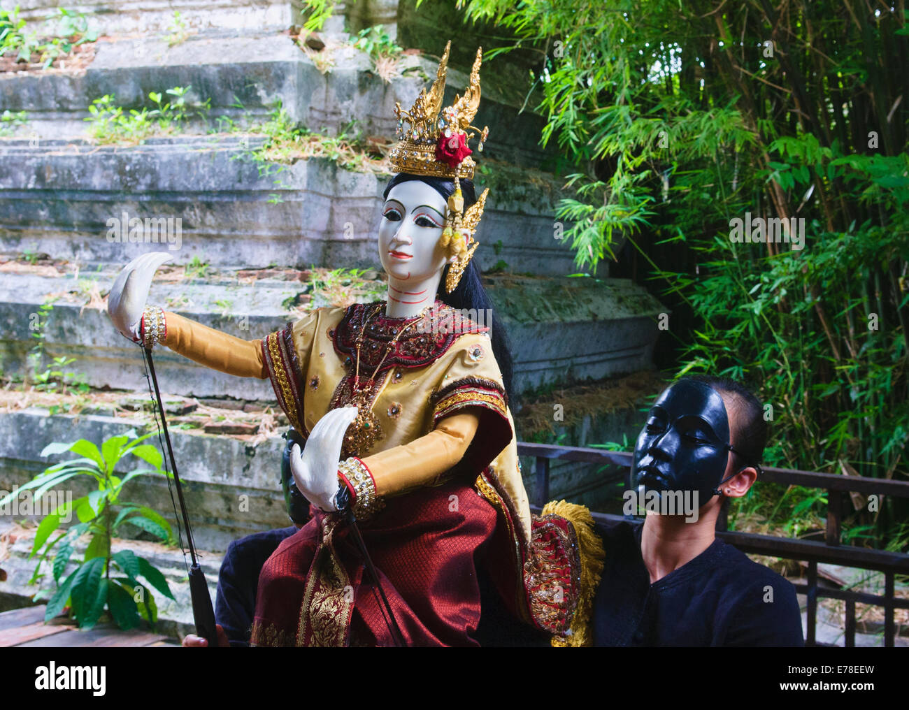Thai puppets hi-res stock photography and images - Alamy