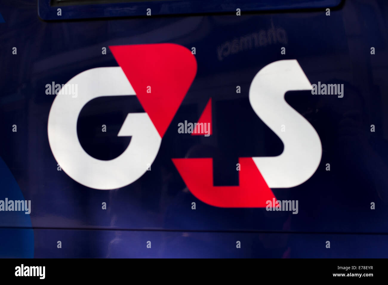 Private security uk hi-res stock photography and images - Alamy