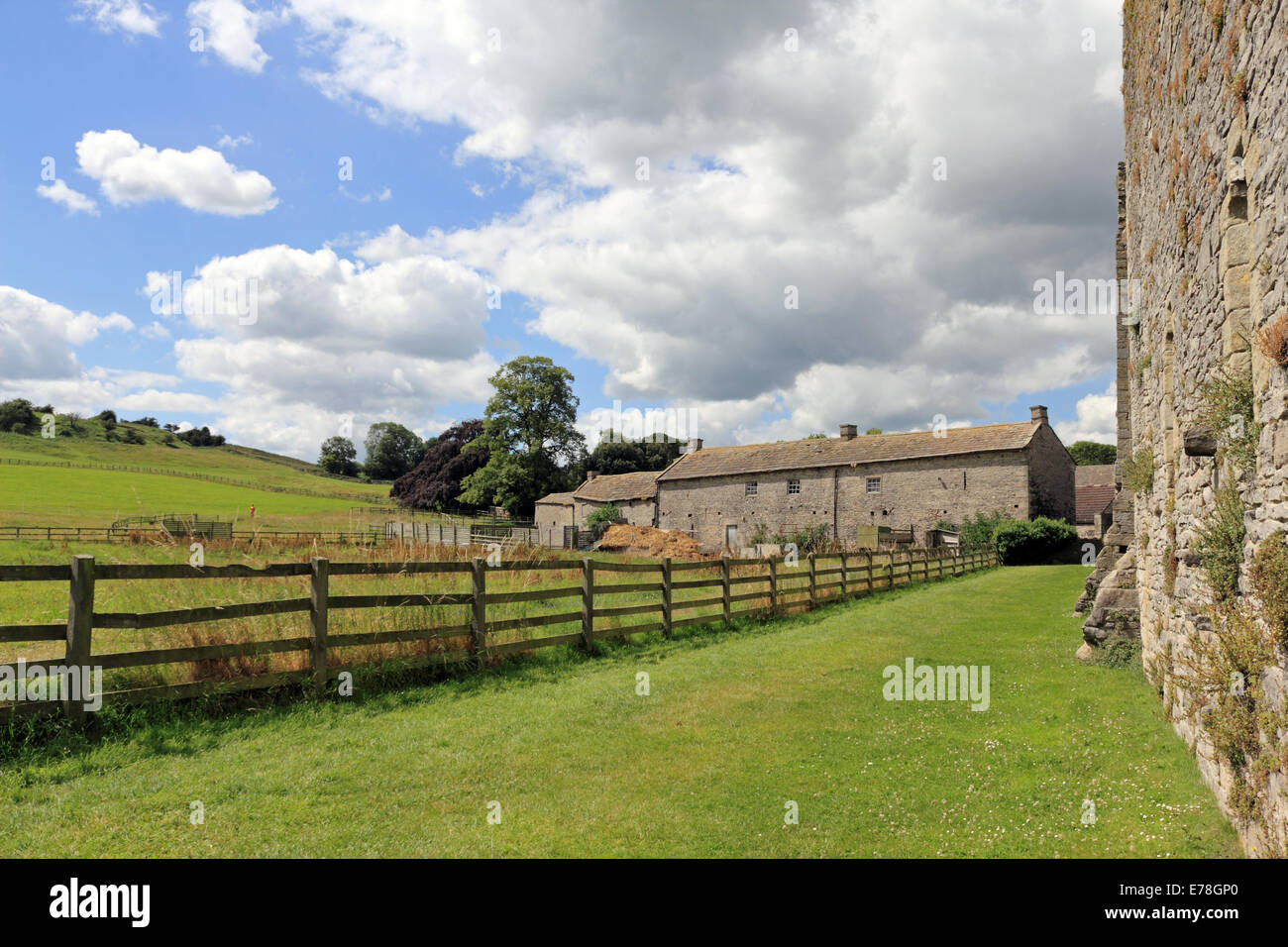 Middleham, Yorkshire, England, UK Stock Photo - Alamy
