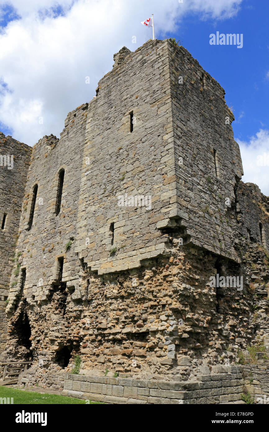 Middleham Castle, Yorkshire, England, UK Stock Photo - Alamy
