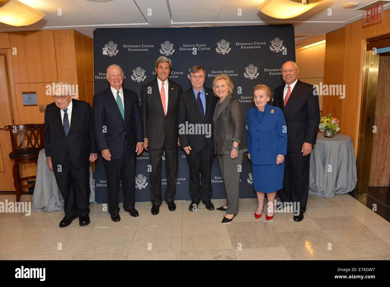 Secretary Kerry Poses for Photo With Former Secretaries of State at ...