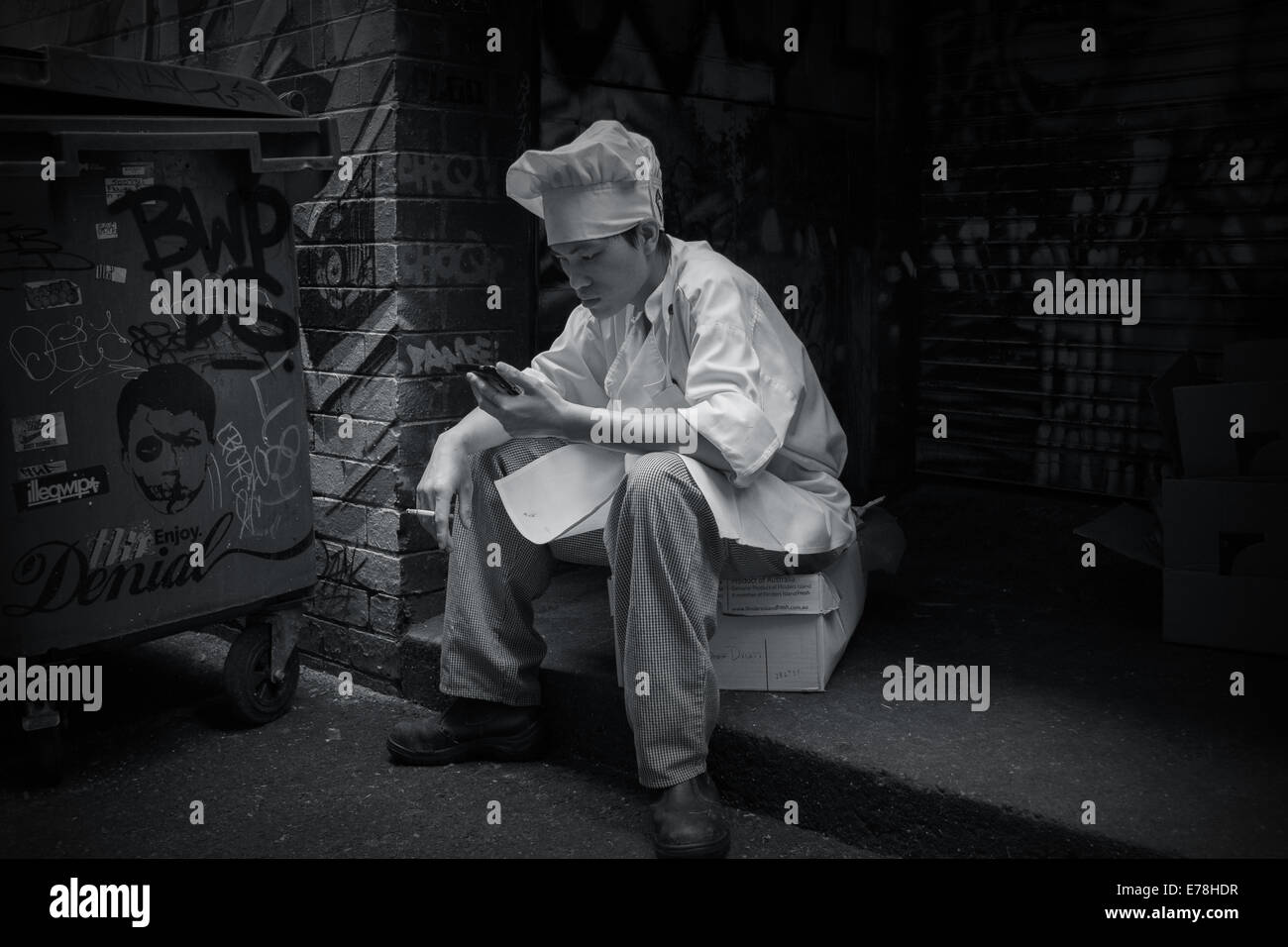 Chinese chef smoking hi-res stock photography and images - Alamy