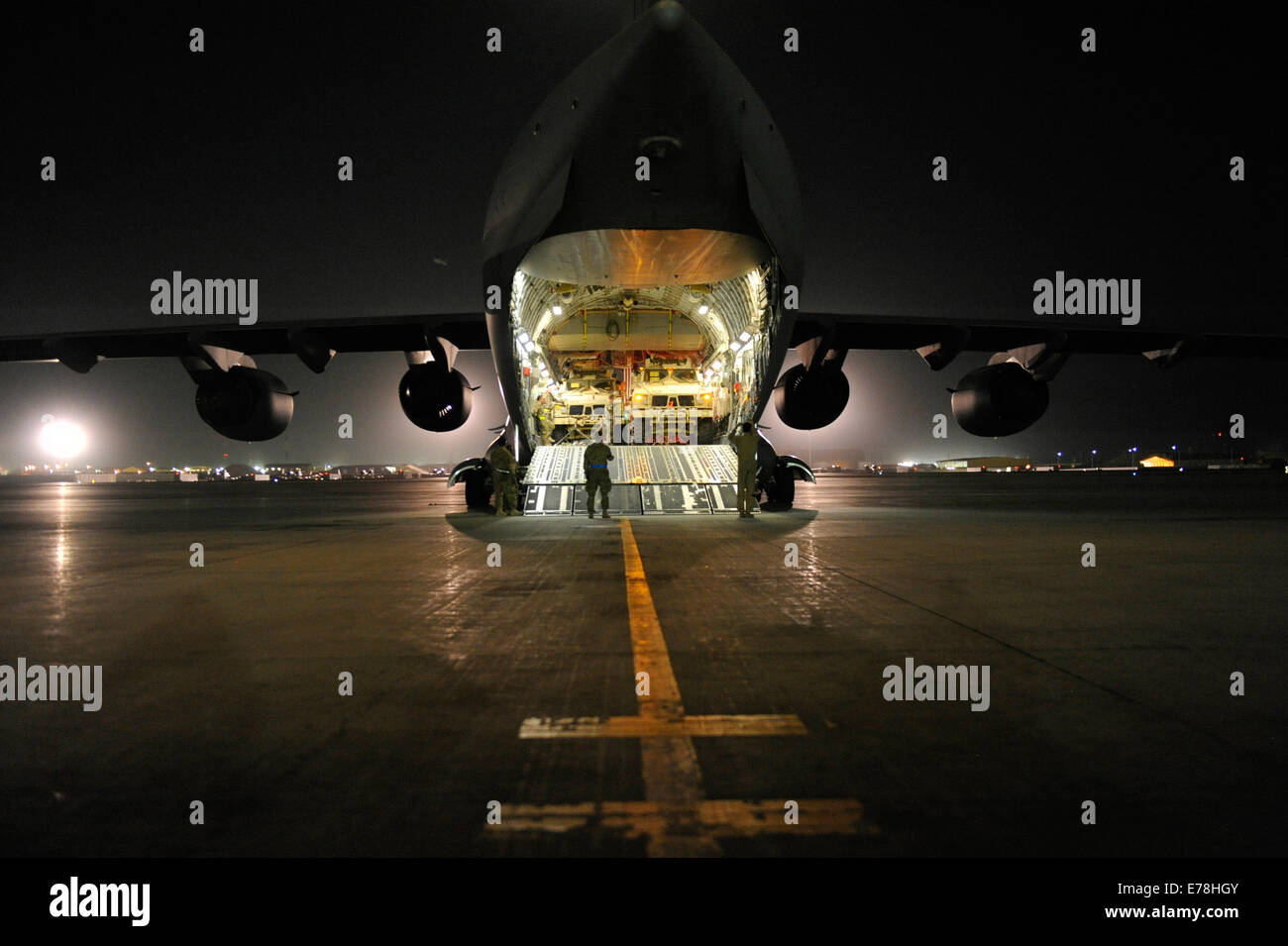 Expeditionary vehicles hi-res stock photography and images - Alamy
