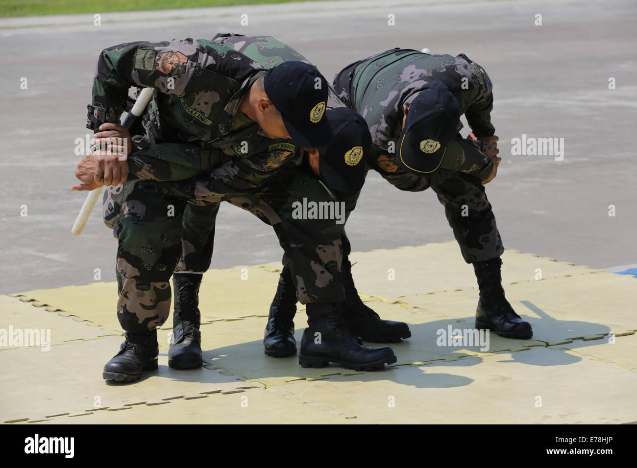 Philippines national police hi-res stock photography and images - Alamy