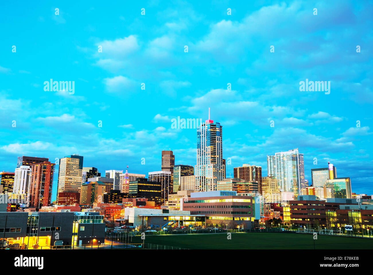 Night city skyline denver hi-res stock photography and images - Alamy