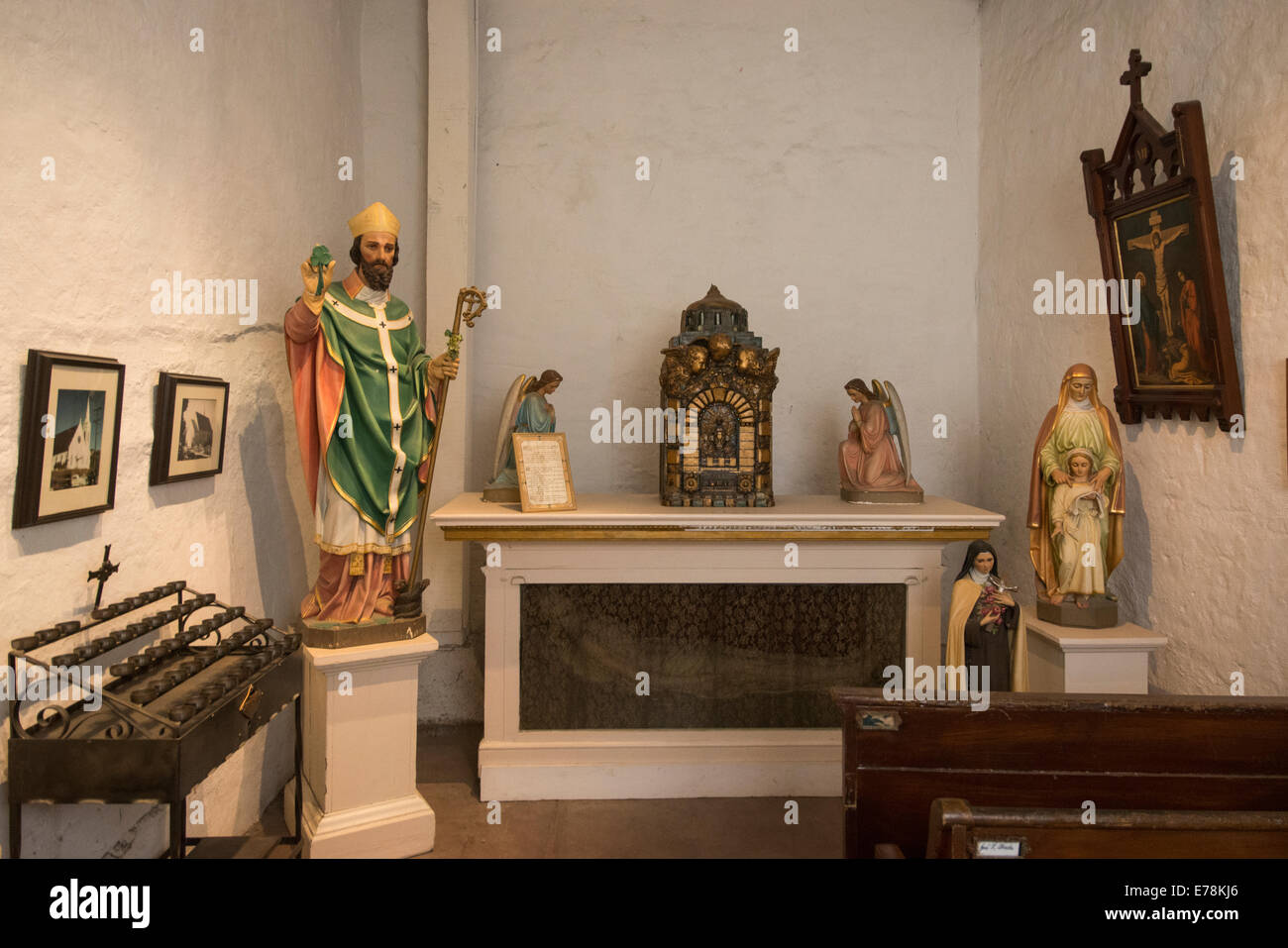 Inside Museum High Resolution Stock Photography and Images - Alamy