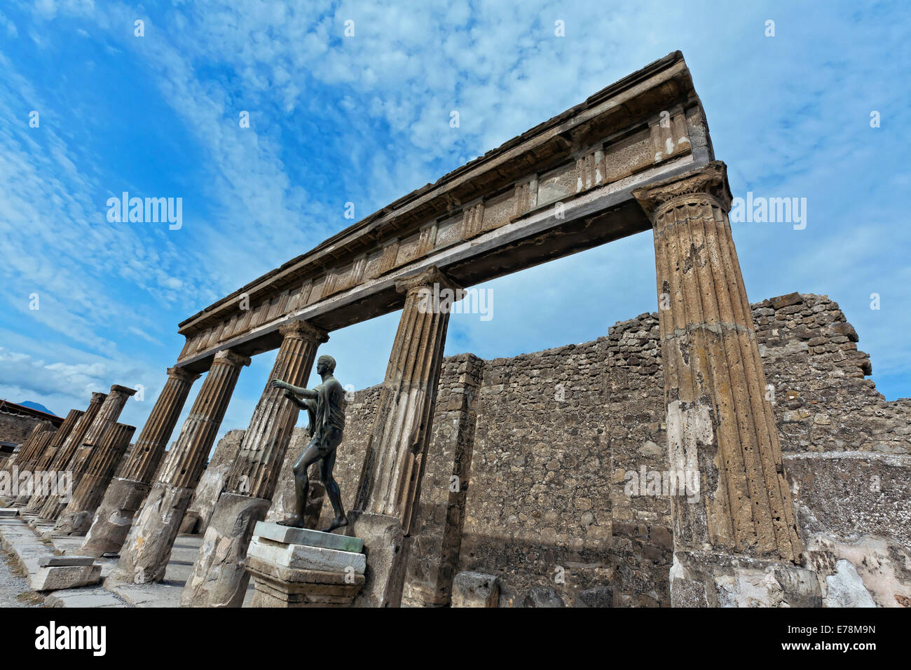 Ancient Roman ruins; Pompei, Italy Stock Photo - Alamy