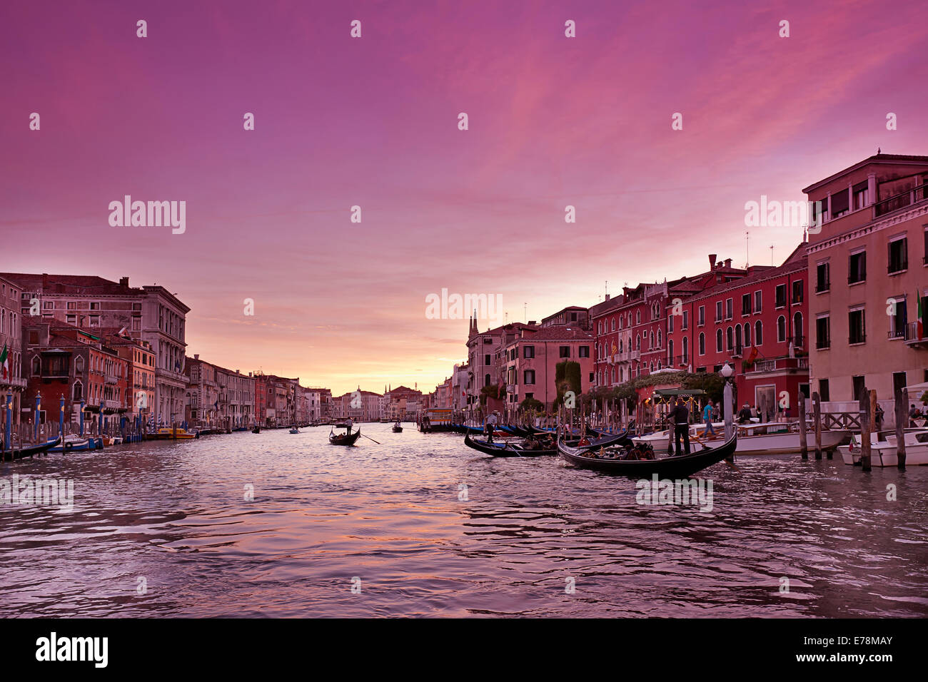 Horizontal pink venice hi-res stock photography and images - Alamy