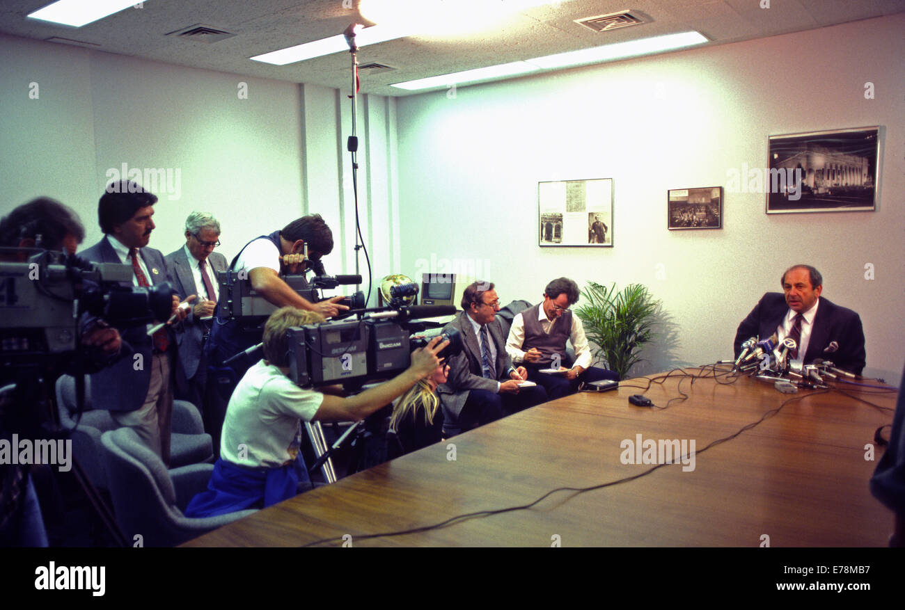 1980s stock exchange hi-res stock photography and images - Alamy