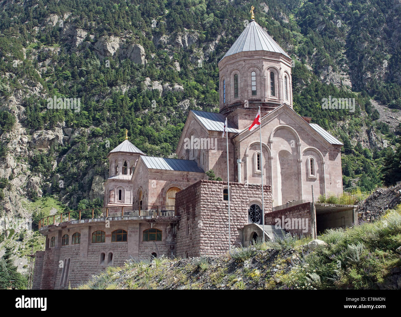 Darial gorge hi-res stock photography and images - Alamy