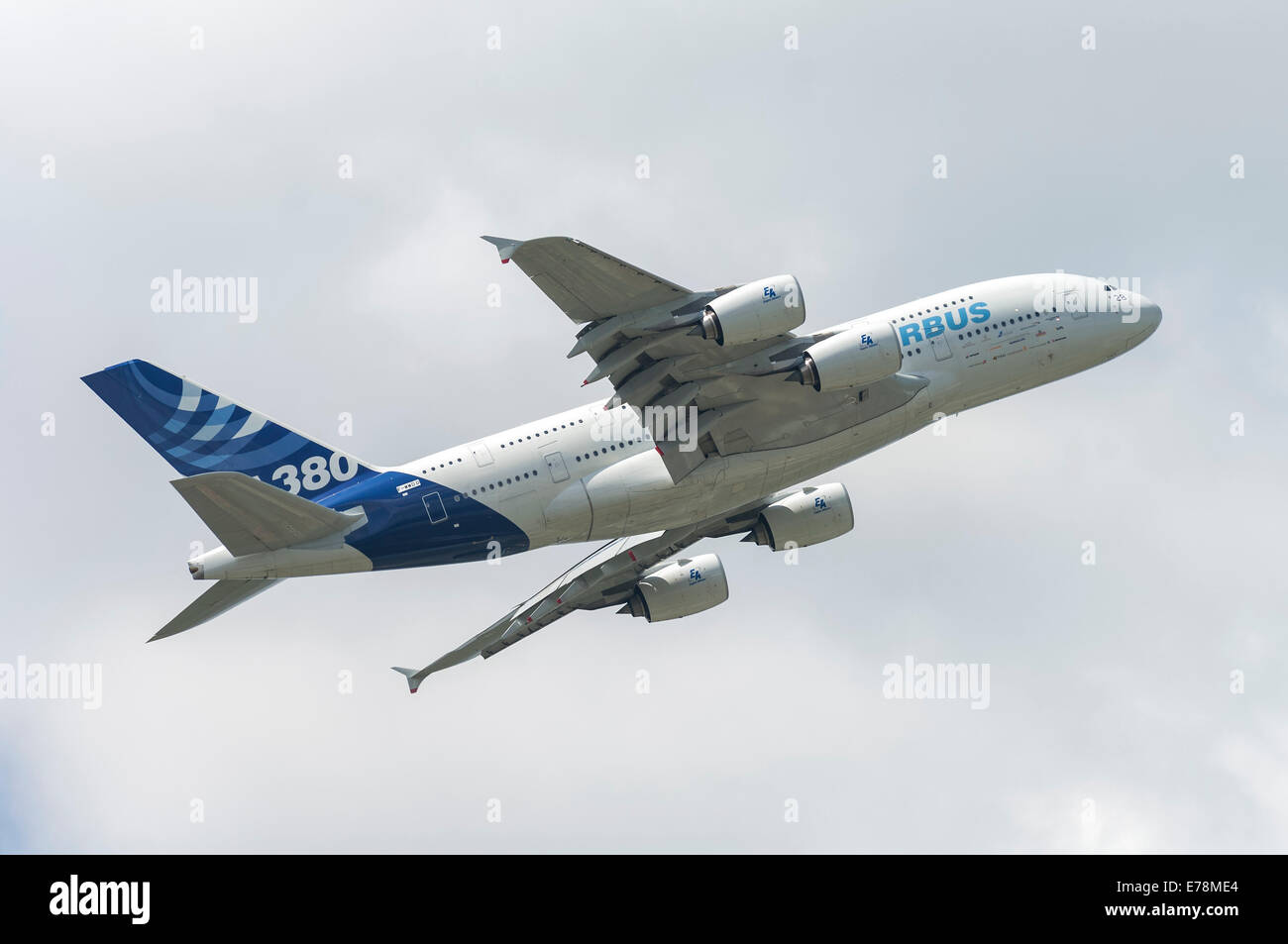 Air france airbus a380 passenger hi-res stock photography and images ...