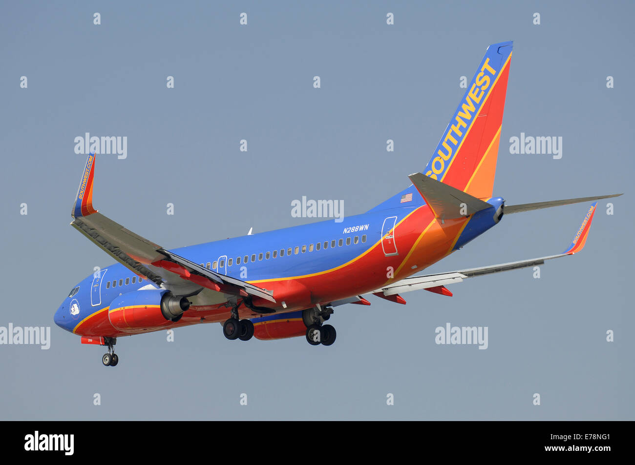 Boeing 737-700 of Southwest Airlines on final approach to Los Angeles ...