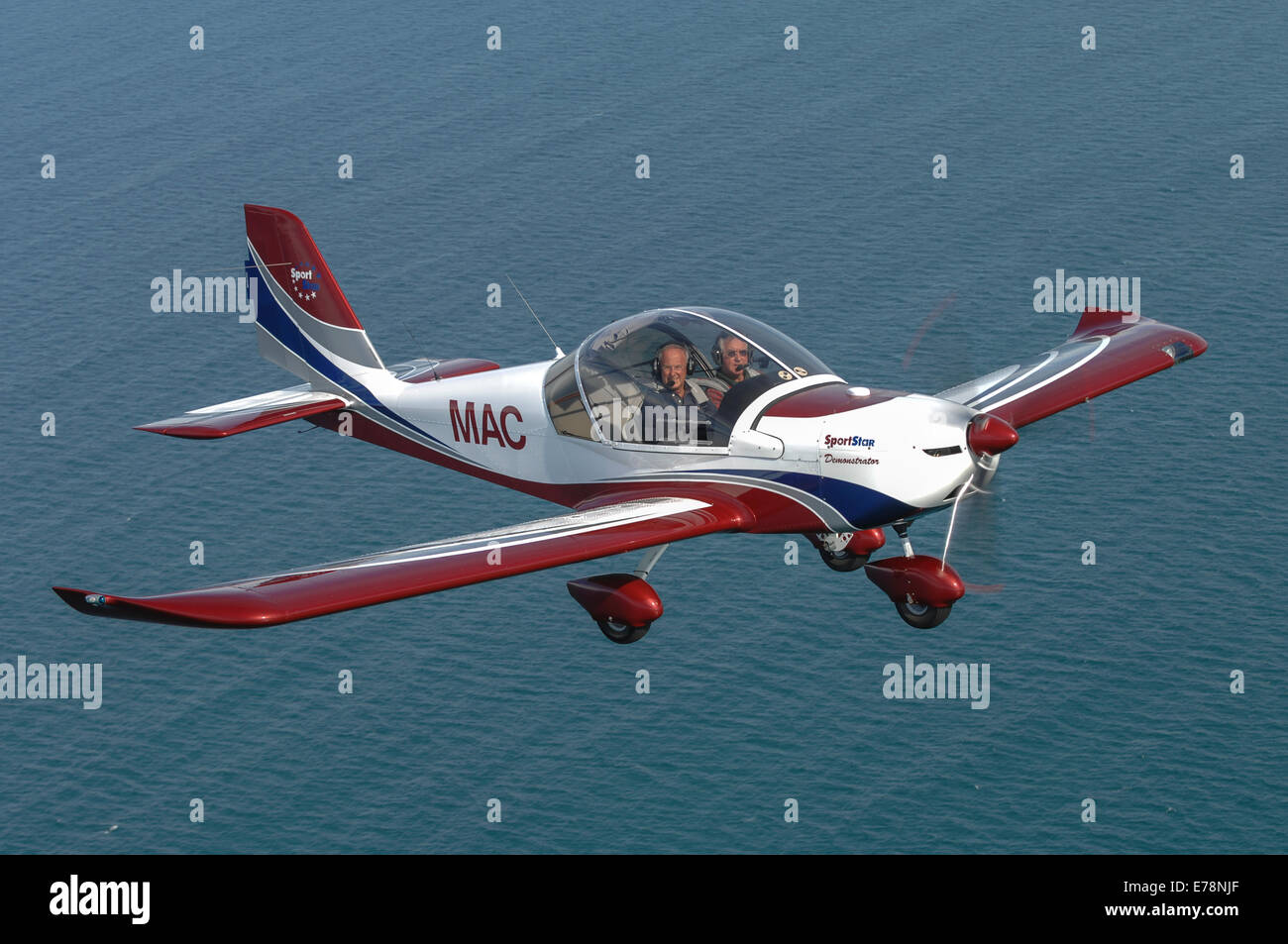 Aircraft water hi-res stock photography and images - Alamy