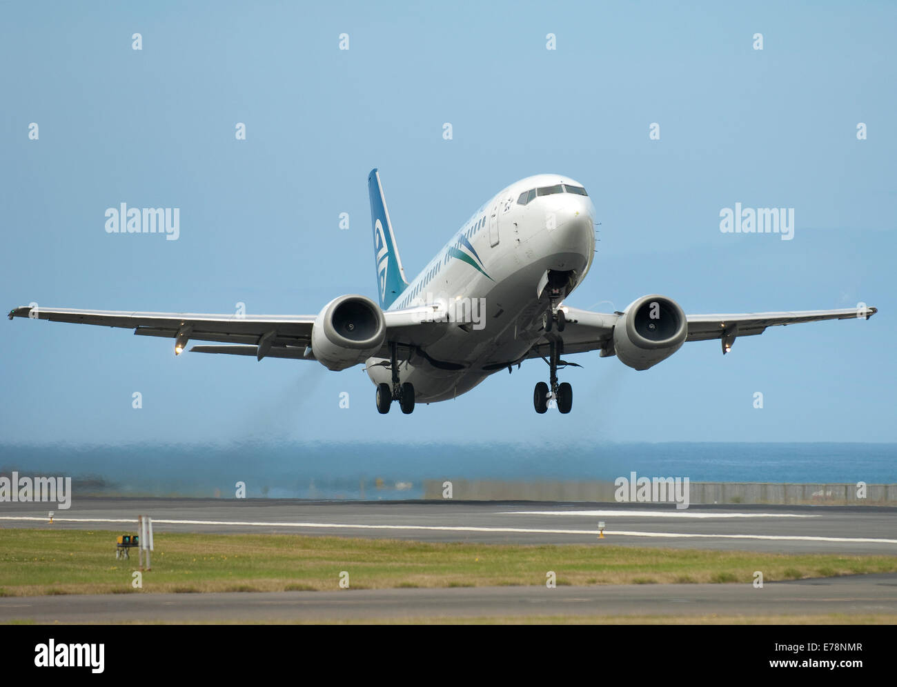Airplane taking off runway front hi-res stock photography and images ...
