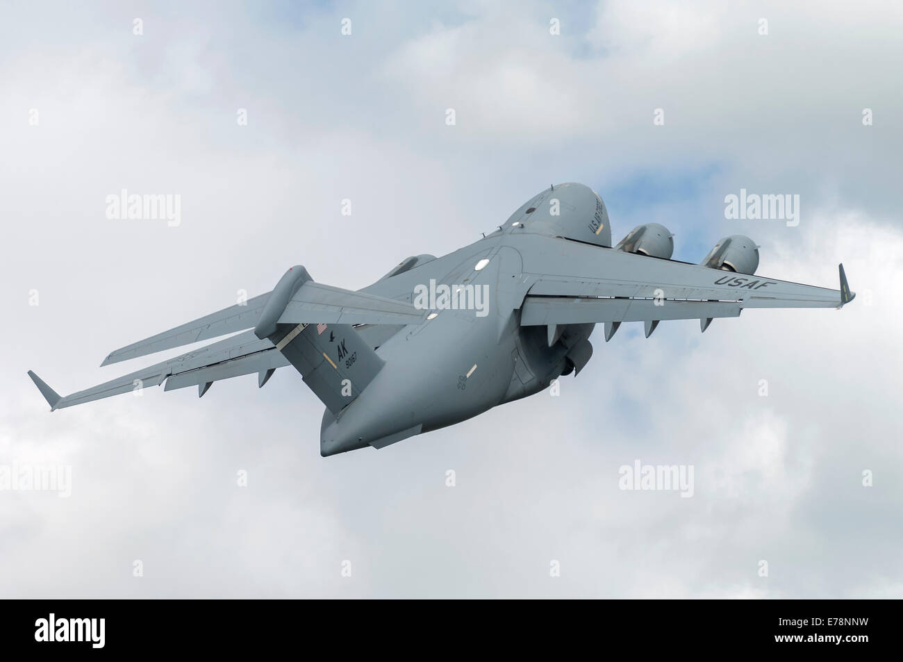 Boeing c 17 globemaster iii airplane hi-res stock photography and ...