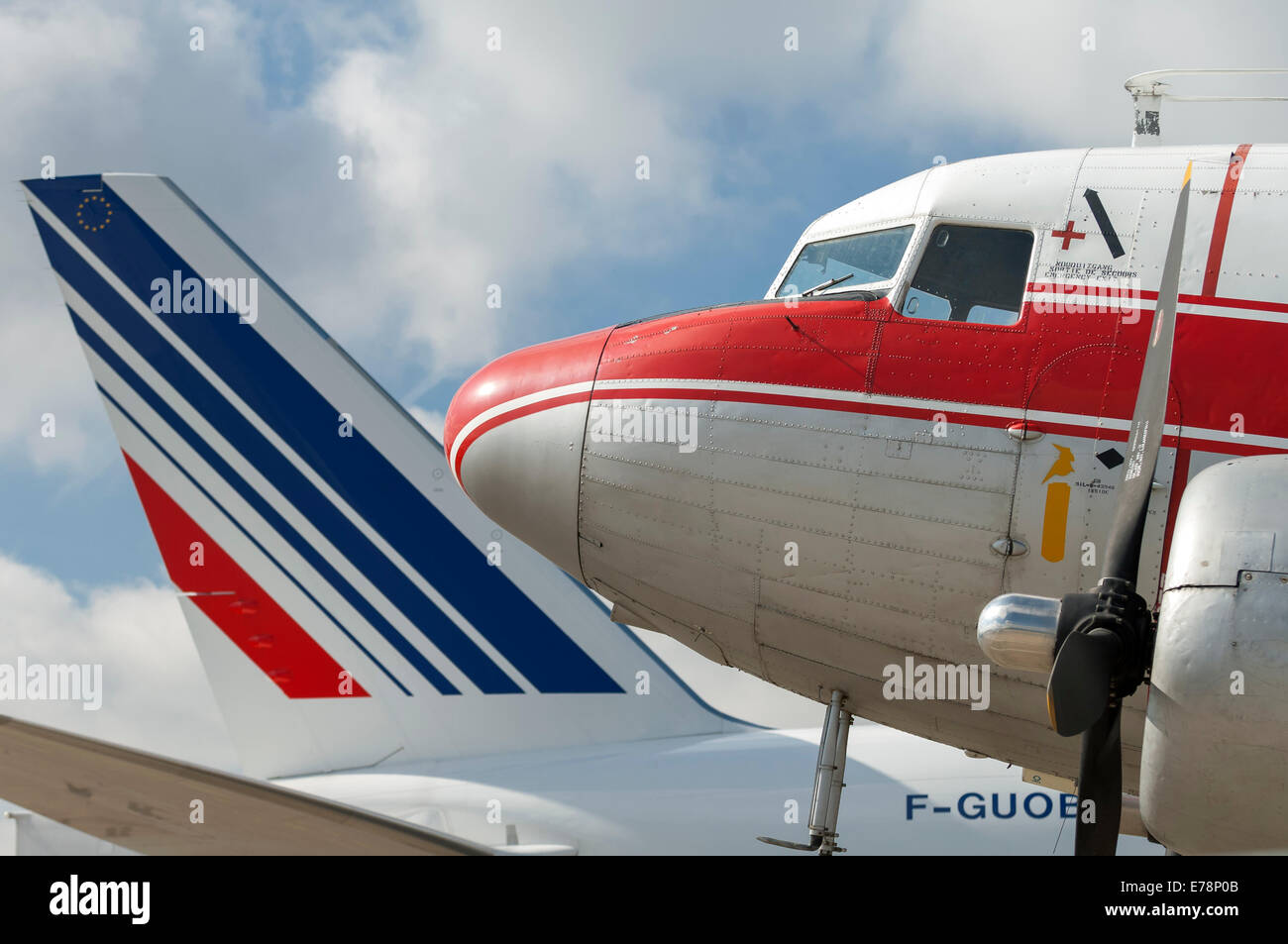 Low angle of airplane nose hi-res stock photography and images - Alamy