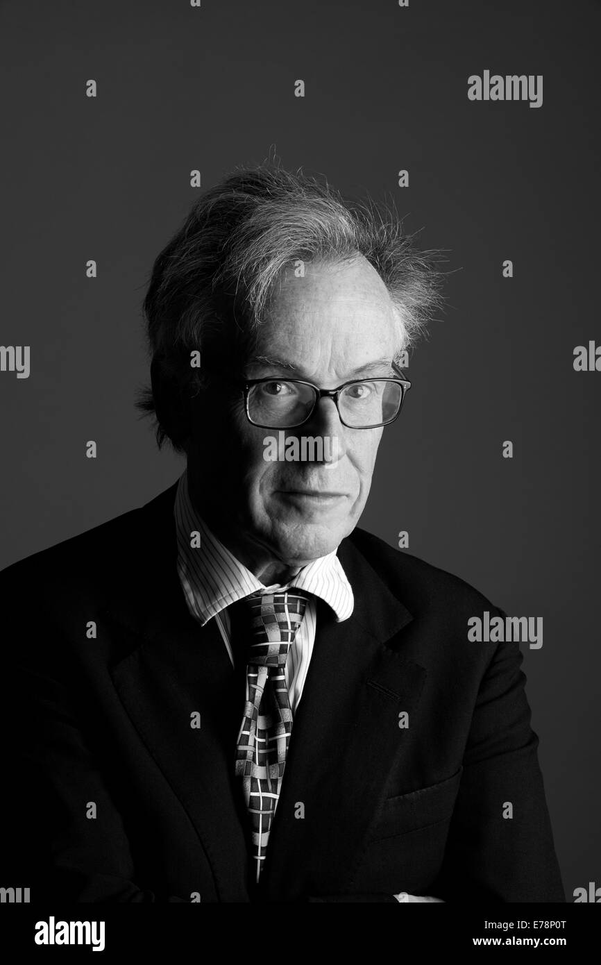 Andrew Barrow at the Oldie Literary Lunch 9-9-14 Stock Photo - Alamy