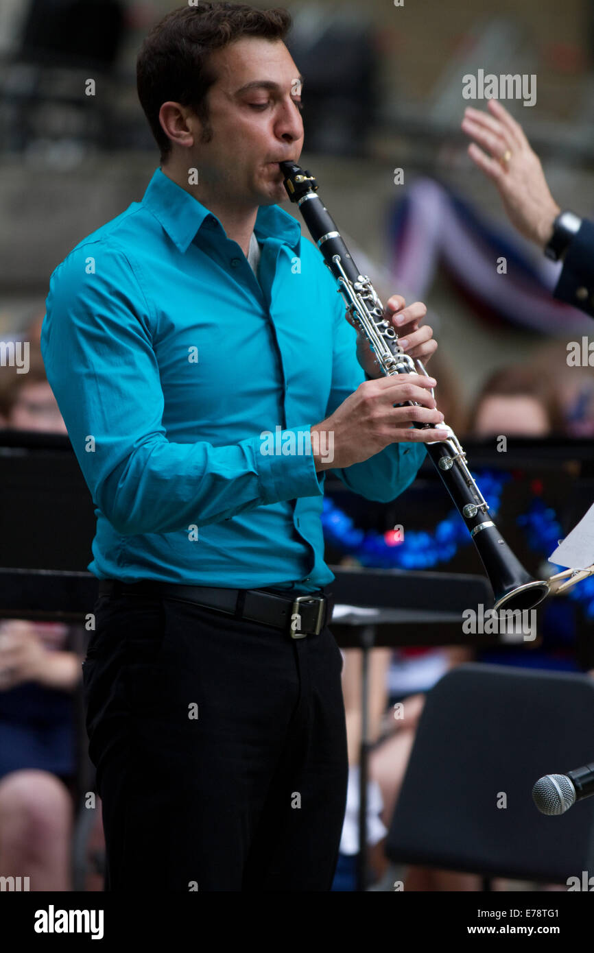 Clarinet hi-res stock photography and images - Alamy