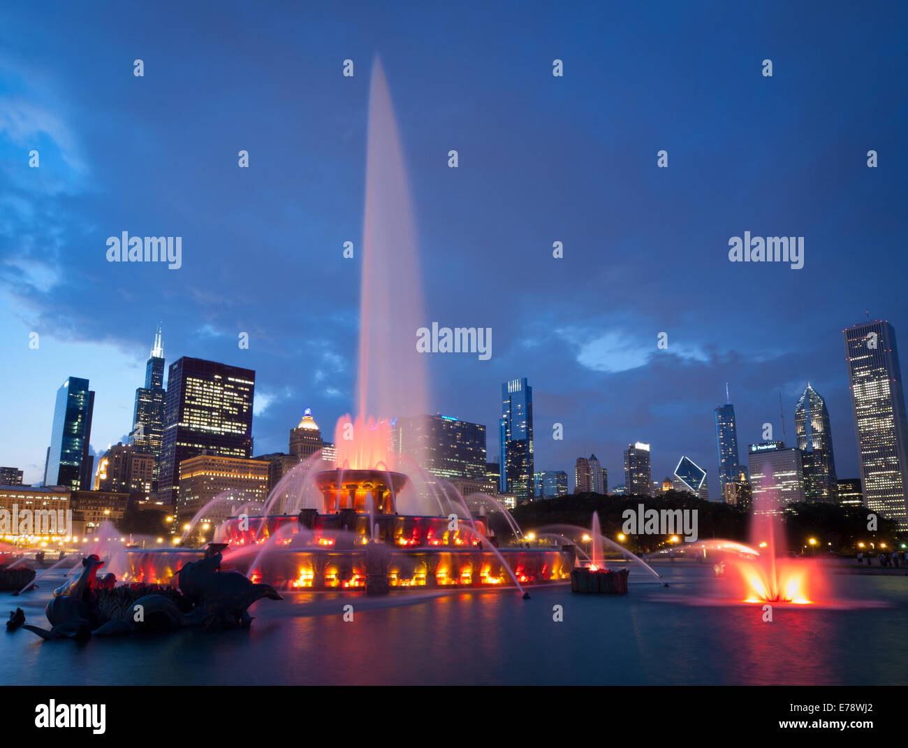 Millennium Park Fountain Night