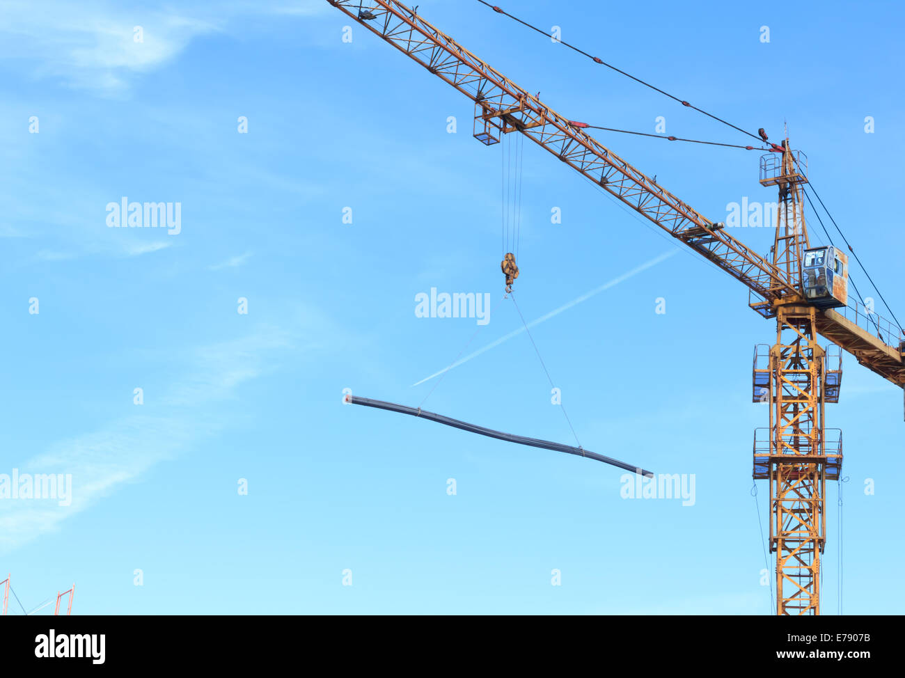 Crane cable hi-res stock photography and images - Alamy