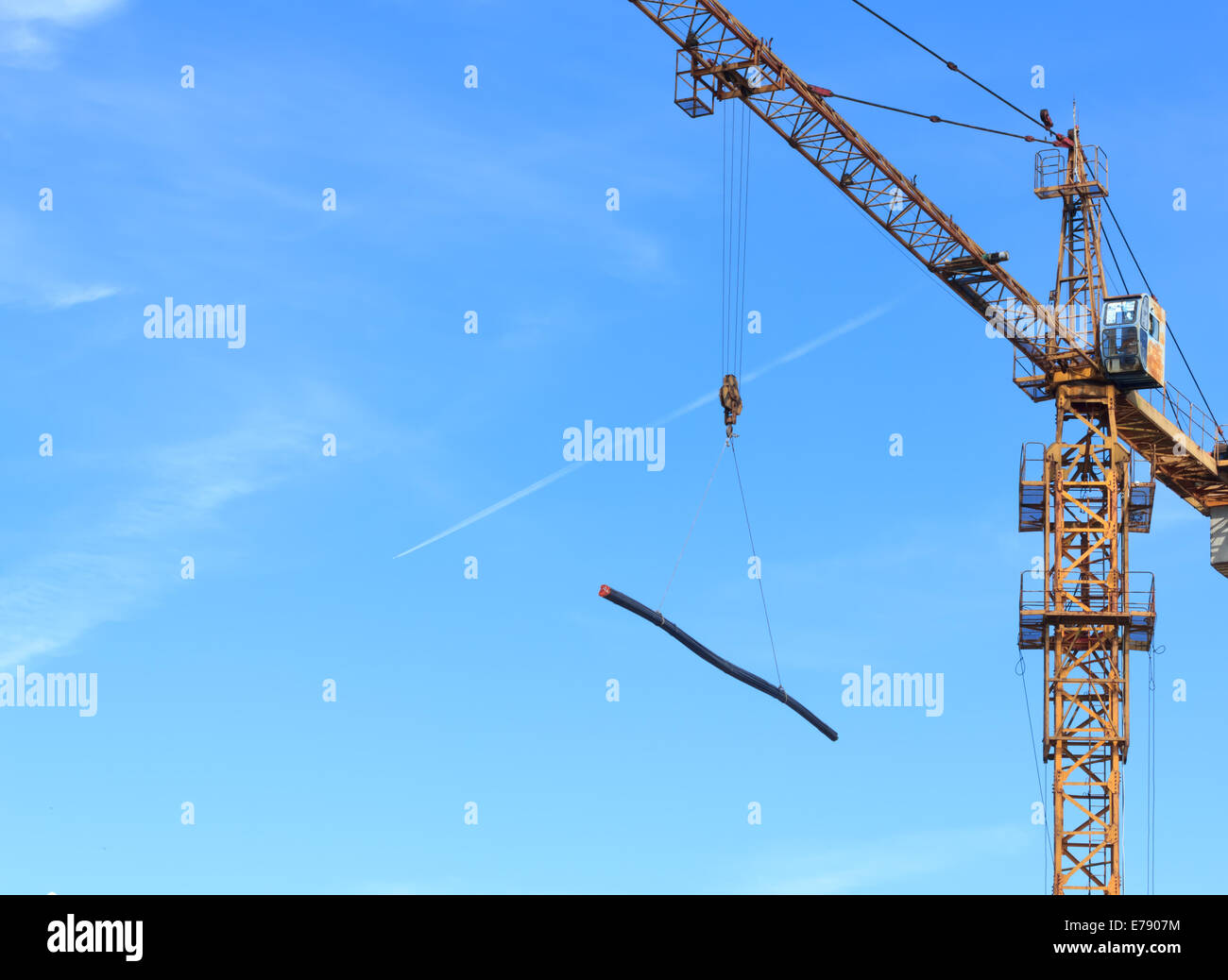 Loader cranes hi-res stock photography and images - Alamy