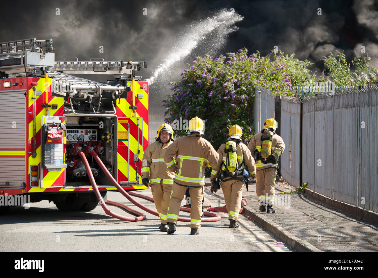 Firefighters Firemen BA Breathing Apparatus Smoke Stock Photo - Alamy