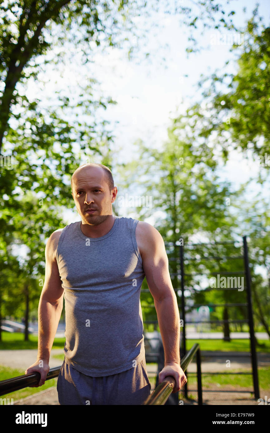 Man bicep muscle outside hi-res stock photography and images - Alamy