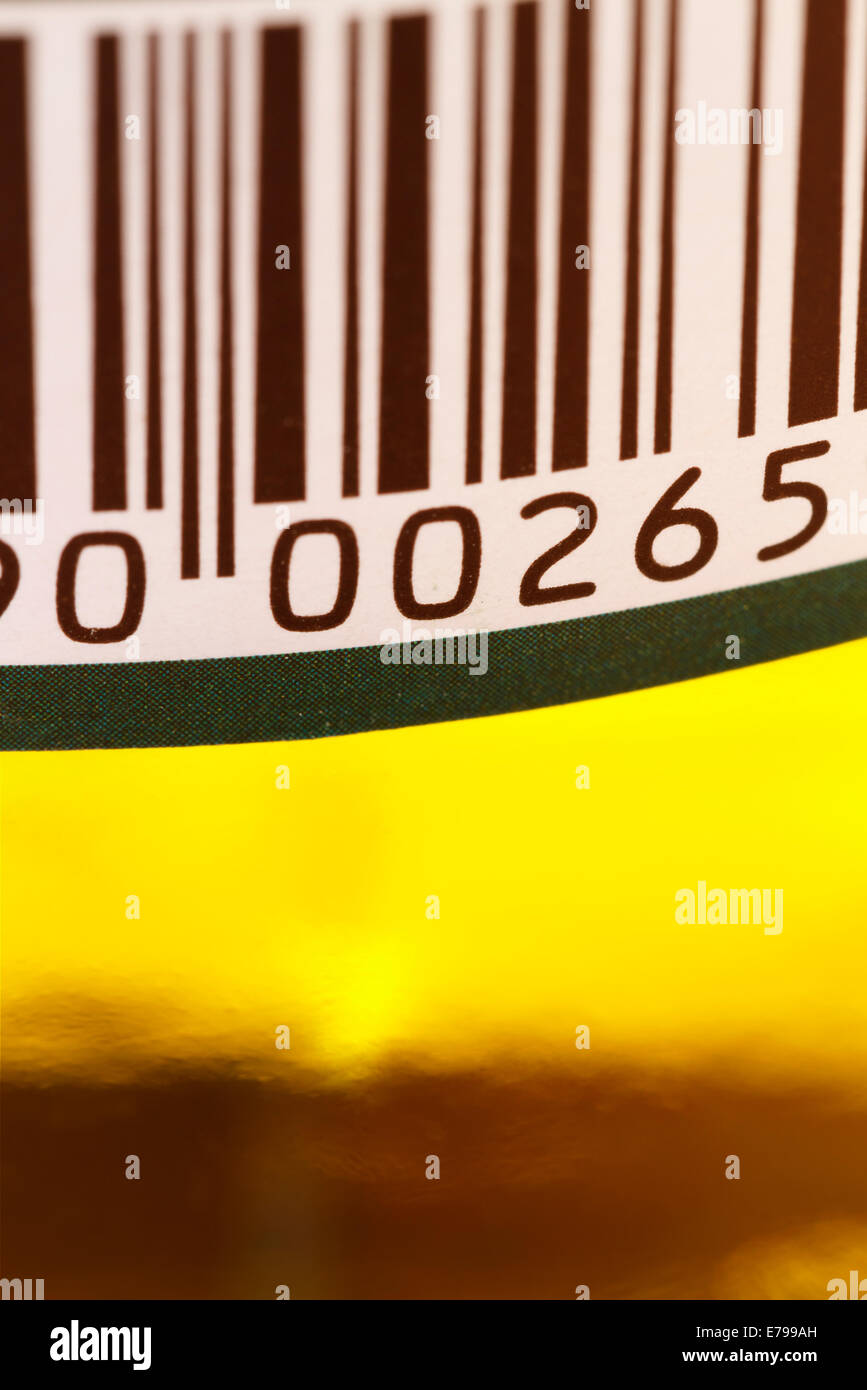barcode on a pickle jar close up Stock Photo - Alamy