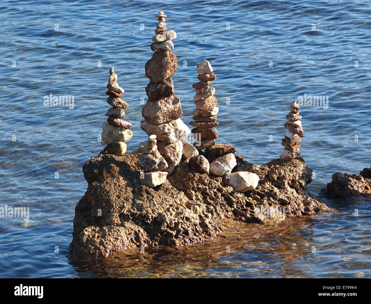 Fulcrum stone hi-res stock photography and images - Alamy