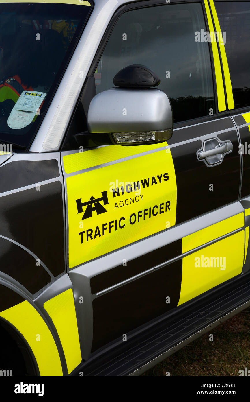 ENGLISH HIGHWAYS TRAFFIC OFFICER'S VEHICLE Stock Photo - Alamy