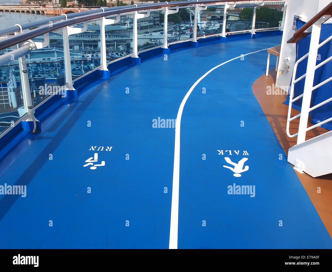 sign for run and walk tracks on the deck of cruise ship Stock Photo - Alamy