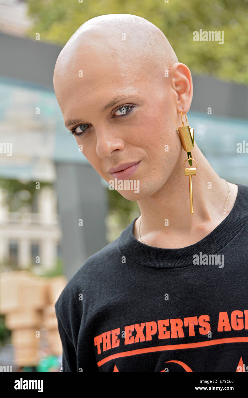 Gender ambiguous hi-res stock photography and images - Alamy