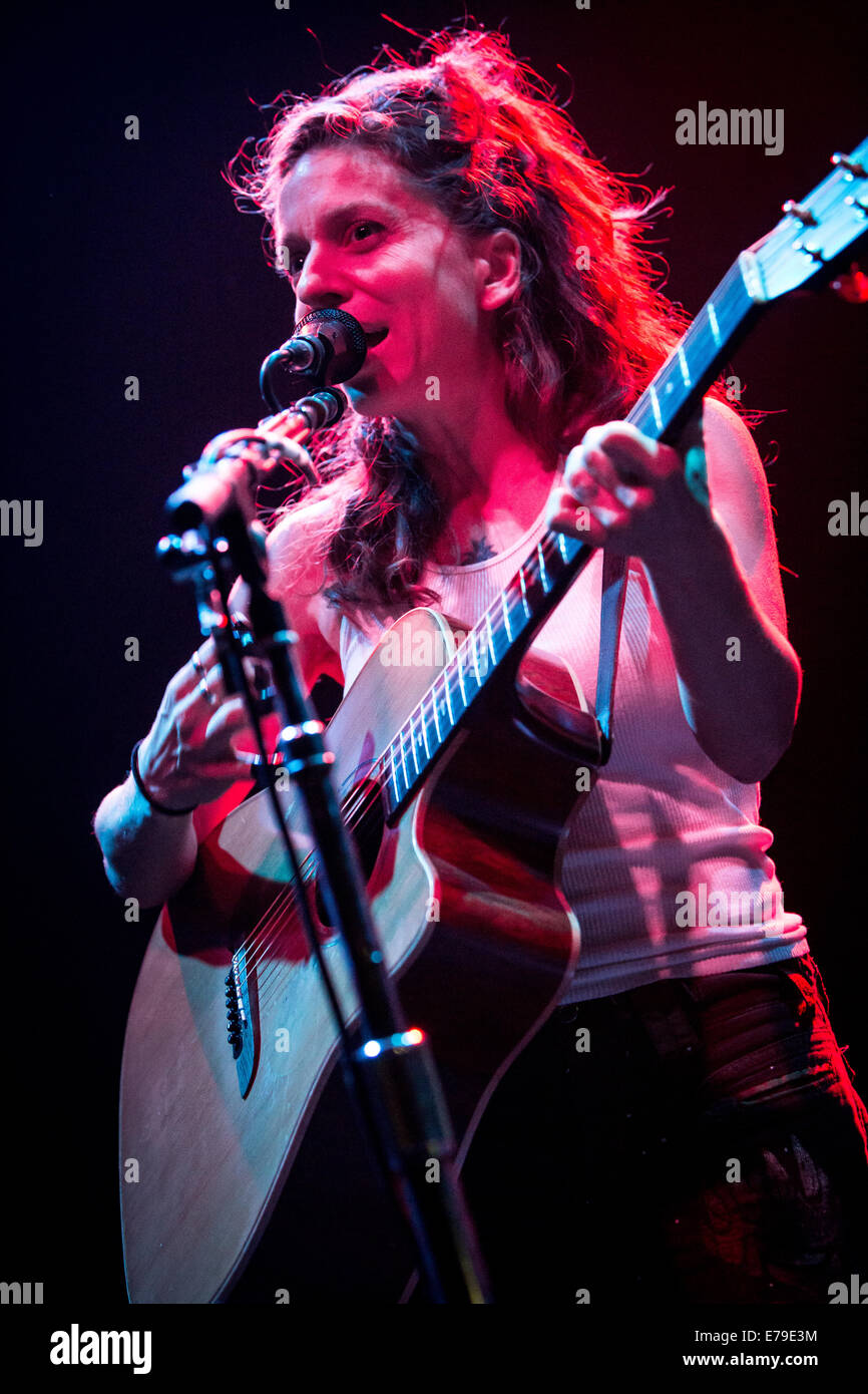 Ani difranco hi-res stock photography and images - Alamy