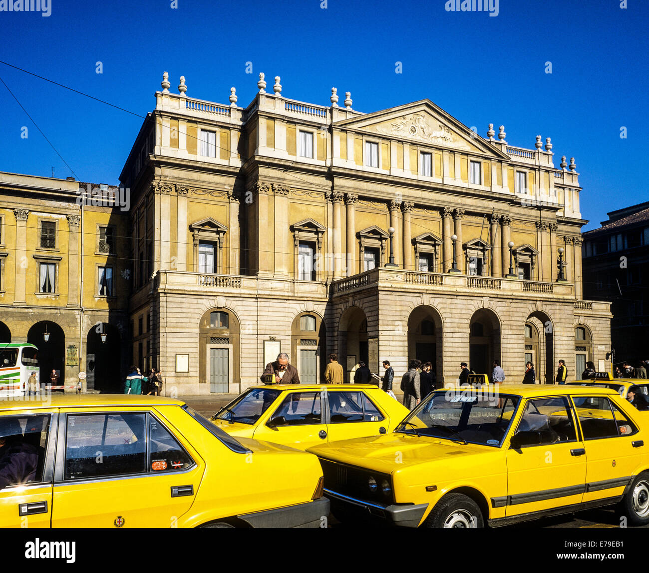 Taxi Milan Italy