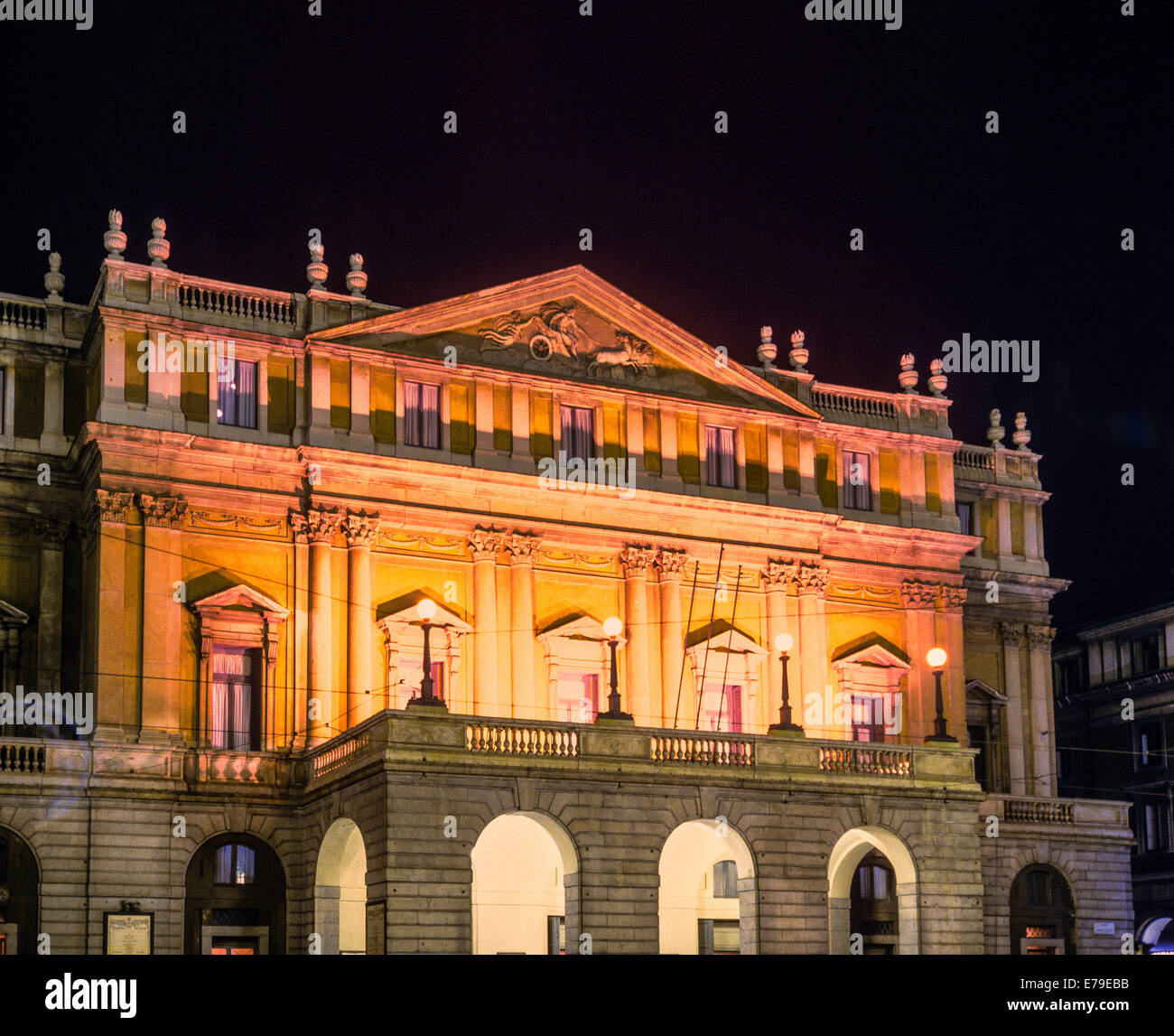 Milanese nights hi-res stock photography and images - Alamy