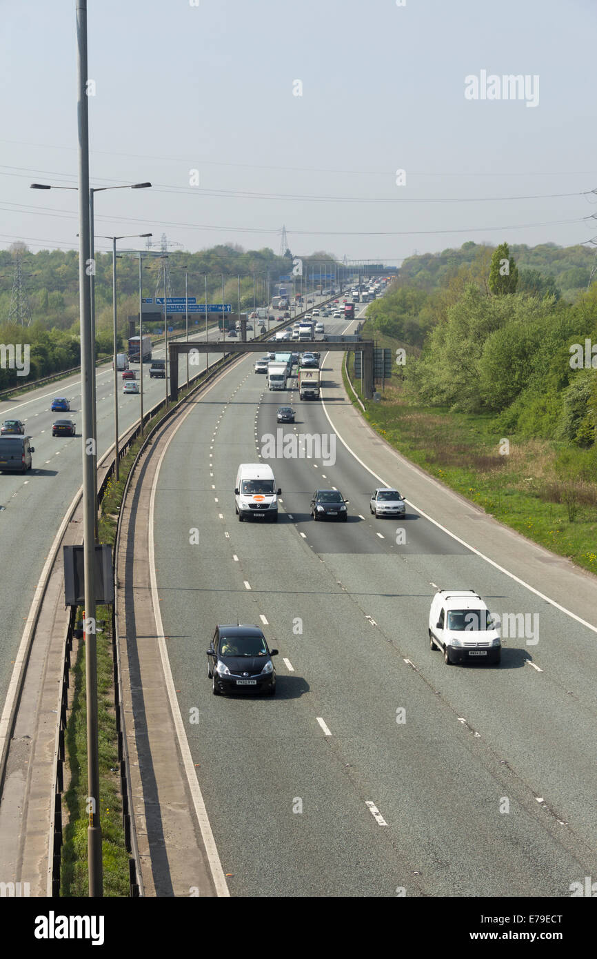 Traffic bunching hi-res stock photography and images - Alamy