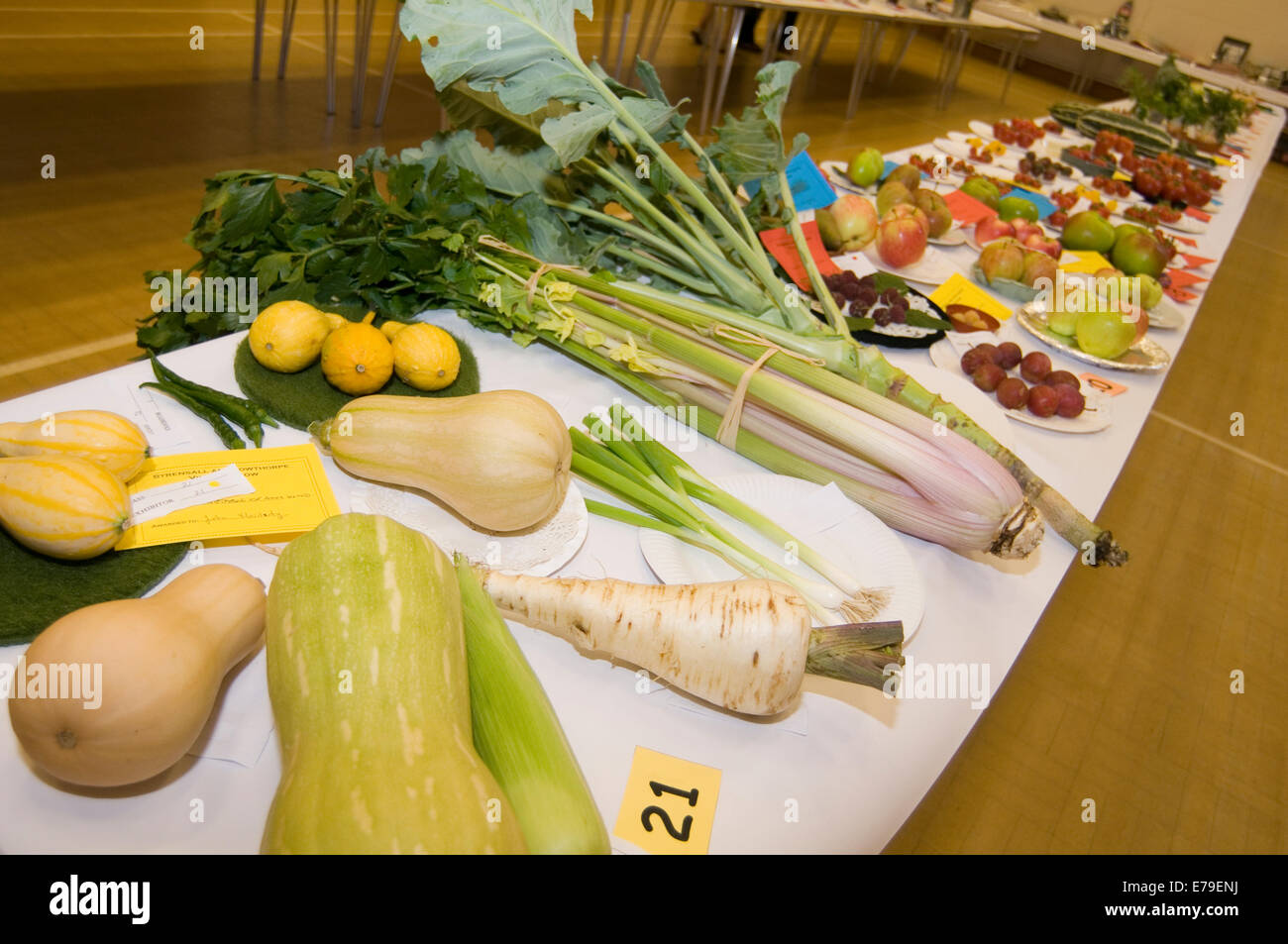 Village vegetable show hi-res stock photography and images - Alamy