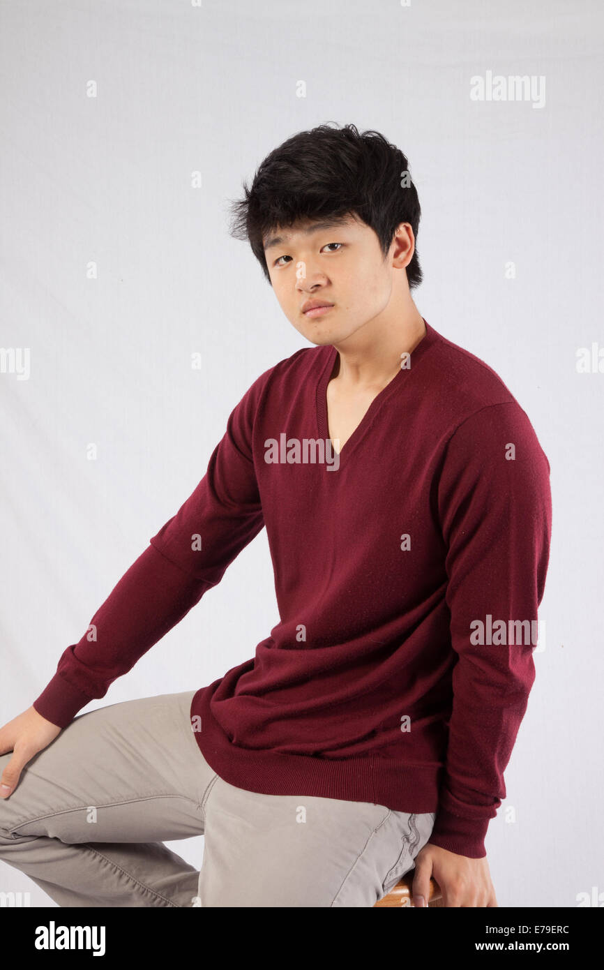 Thoughtful sitting hi-res stock photography and images - Alamy