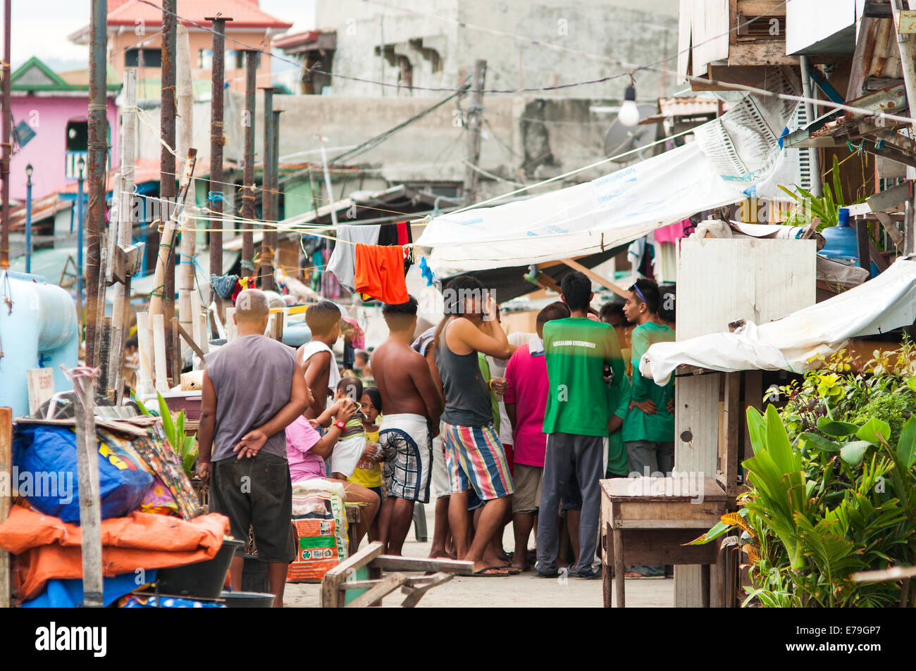 Foreshore with housing and people, Barangay Pasil, Cebu City ...
